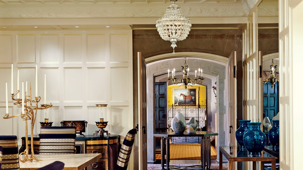 LIVING ROOMS BY WORLD'S BEST INTERIOR DESIGNERS